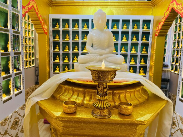 Penchen Lama – Pali & Sanskrit Cultural Exchange Centre